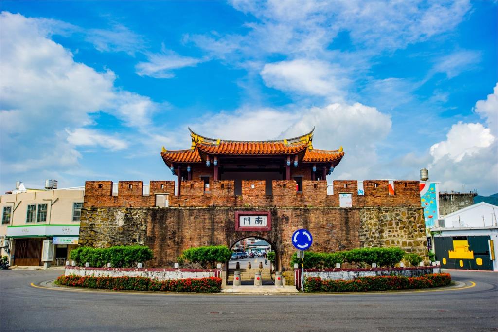 Hengchun Ancient City Gate > Pingtung County > Tourism Administration ...